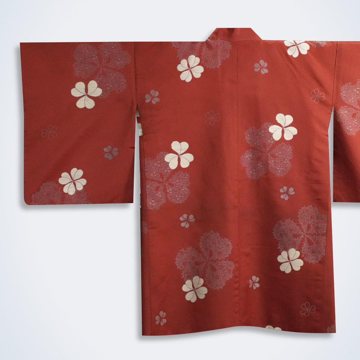Red haori with white flower design [H-A48] – KUDEN by TAKAHIRO SATO
